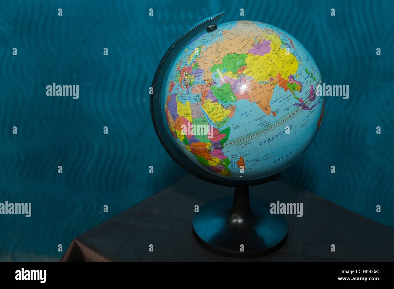 World language globe hi-res stock photography and images - Alamy