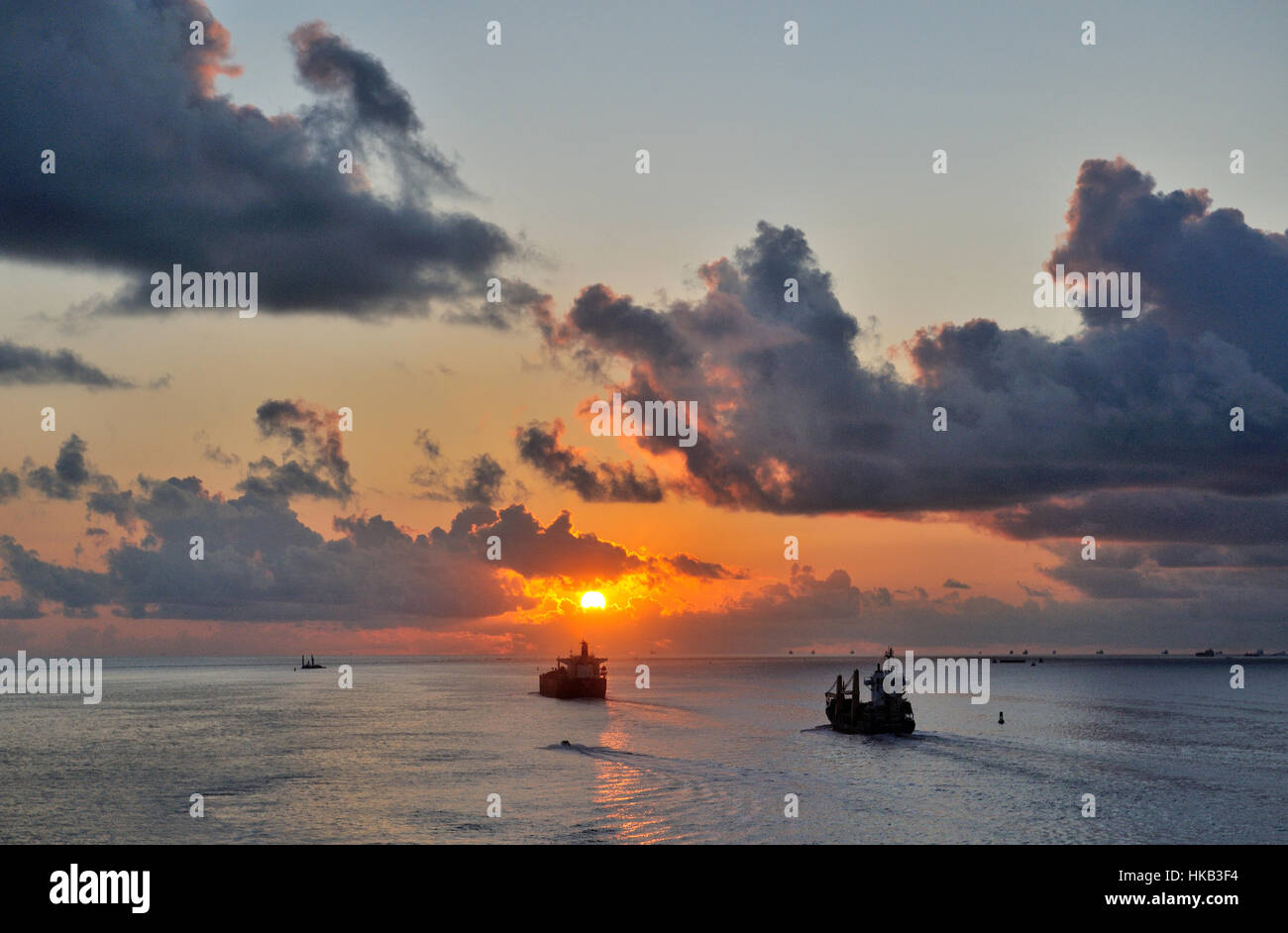 Oil tanker aerial hi-res stock photography and images - Alamy