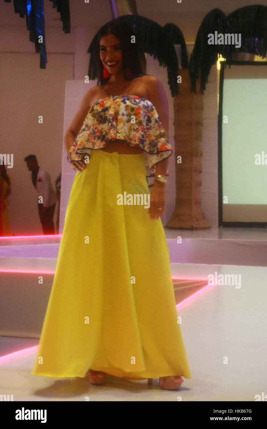 Panama City, Panama. 26th January, 2017. Model models a Celi Pizan ...