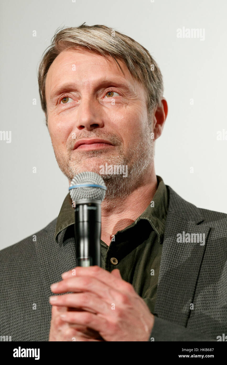 Tokyo, Japan. 27th Jan, 2017. Danish actor Mads Mikkelsen speaks during ...