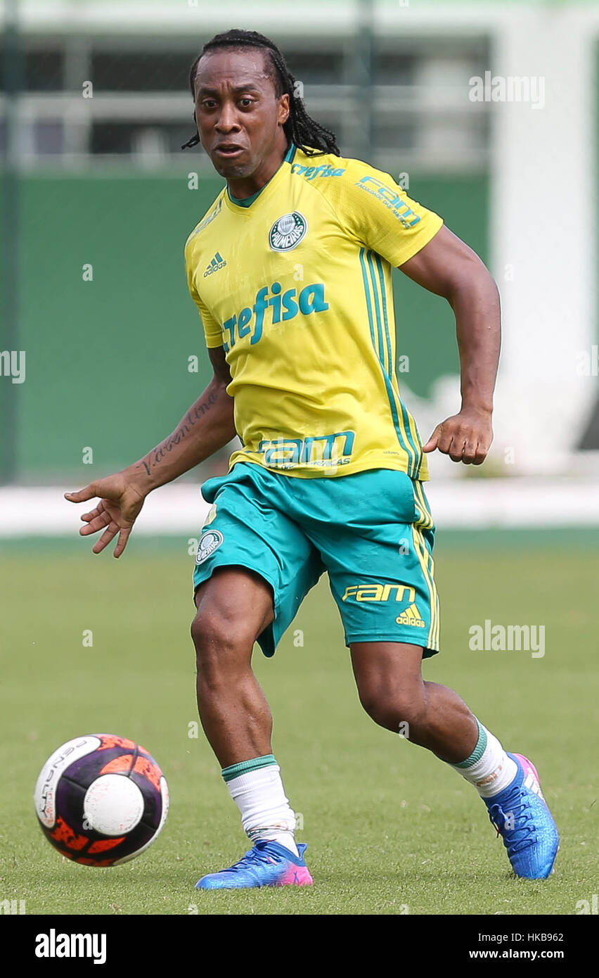Arouca player hi-res stock photography and images - Alamy