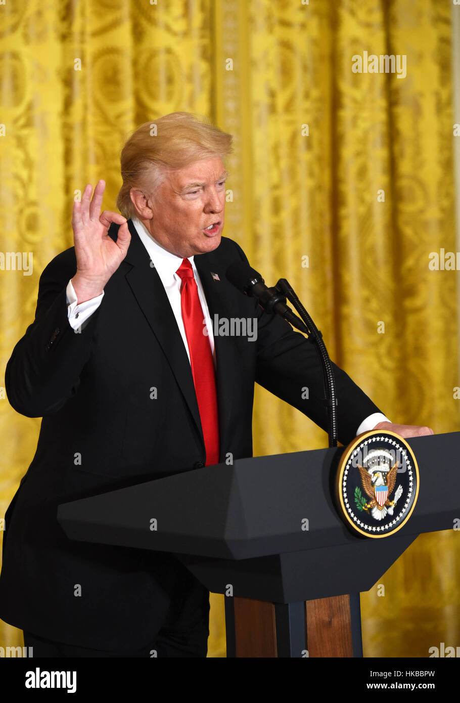 Washington, DC, USA. 27th Jan, 2017. U.S. President Donald Trump ...