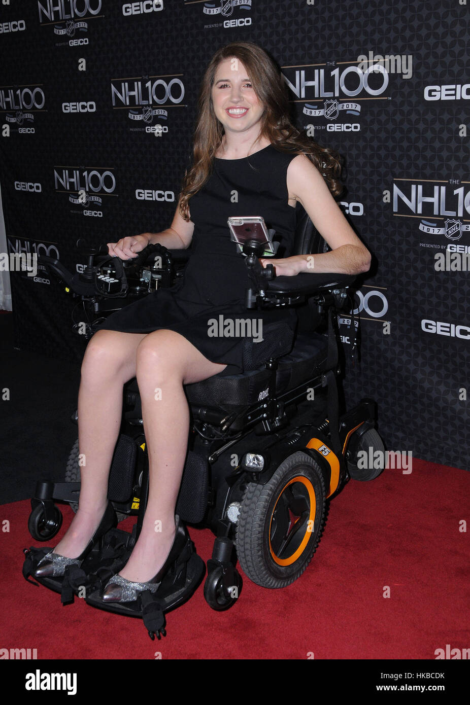 Los Angeles, USA. 27th Jan, 2017. Denna Laing attends The NHL 100 Gala ...