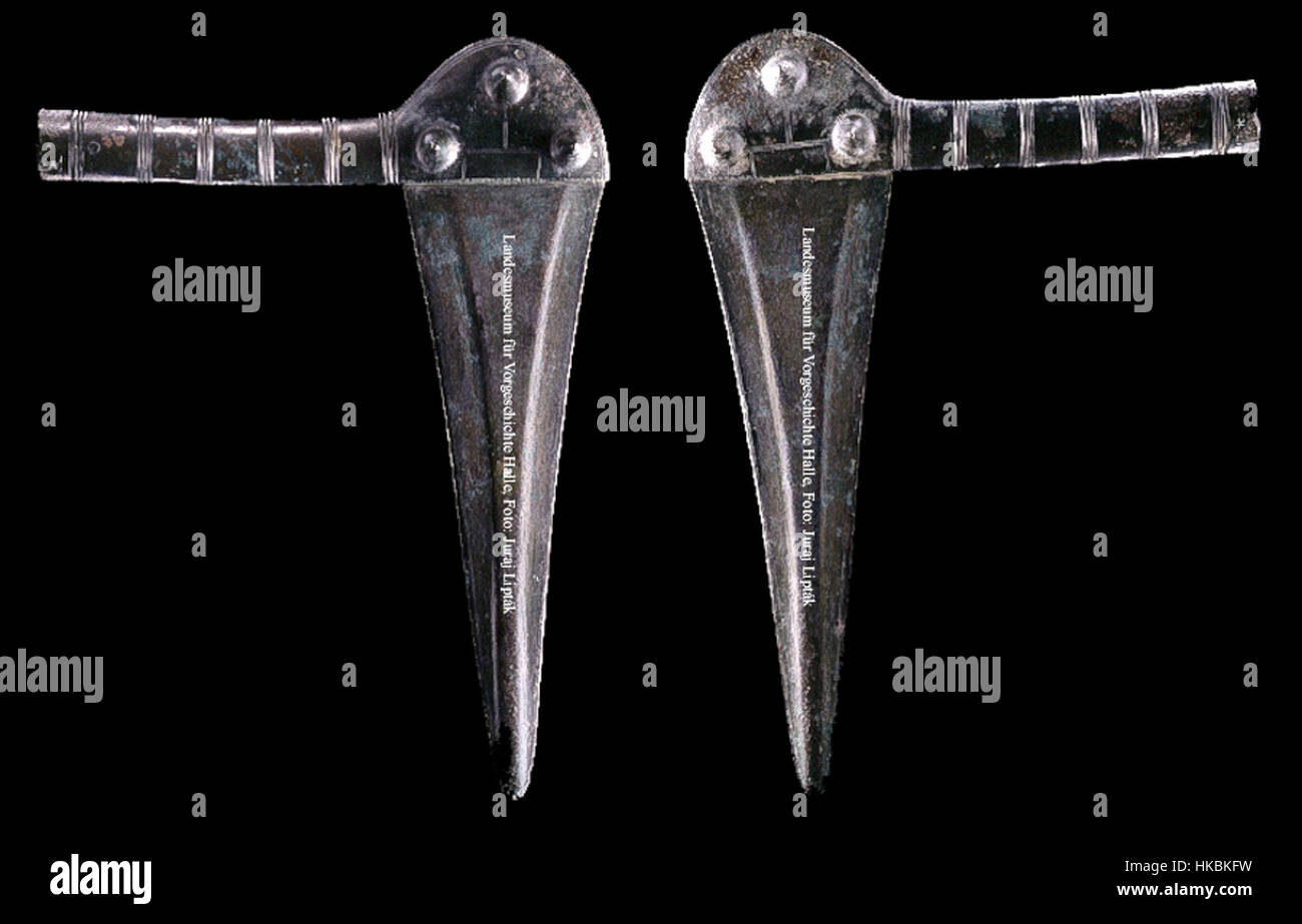 Halberds hi-res stock photography and images - Alamy