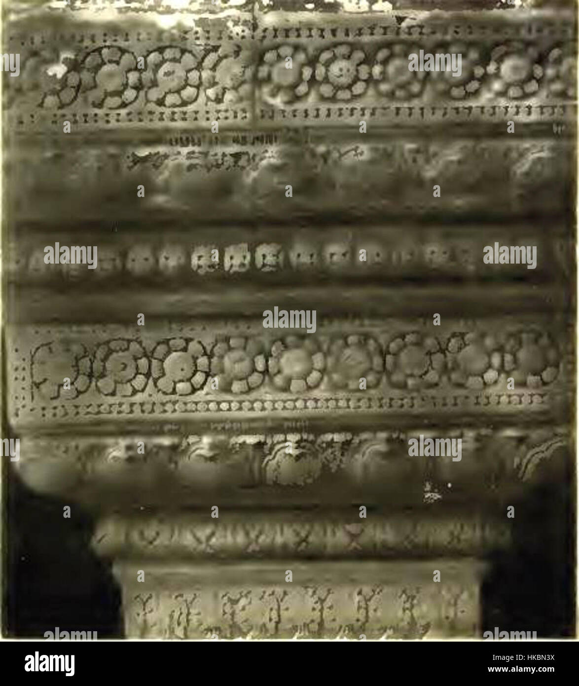 This artwork depicts the column capital of Angkor Wat, a key element of ...