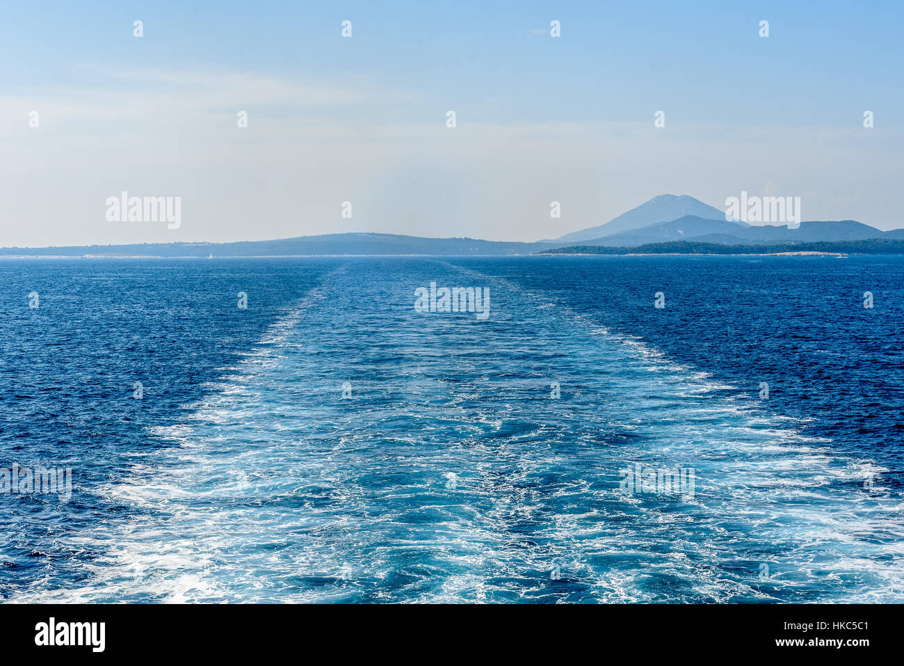 Waves from vessel wake hi-res stock photography and images - Alamy