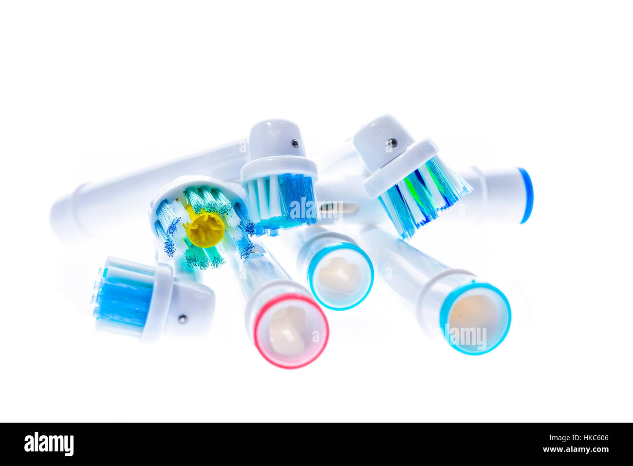 Different Electric Toothbrush replacement heads with color rings ...