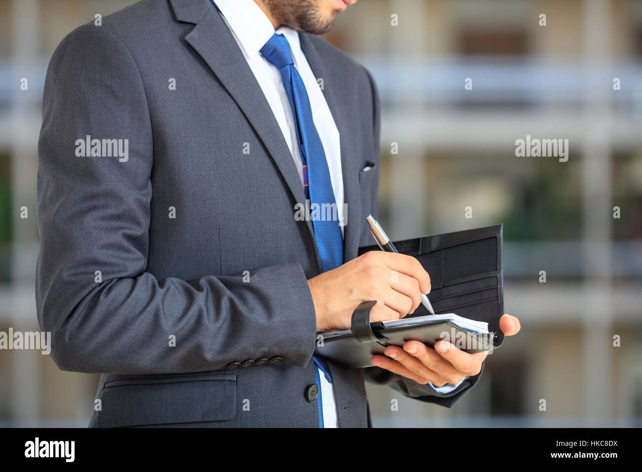 Making notes in organizer hi-res stock photography and images - Alamy