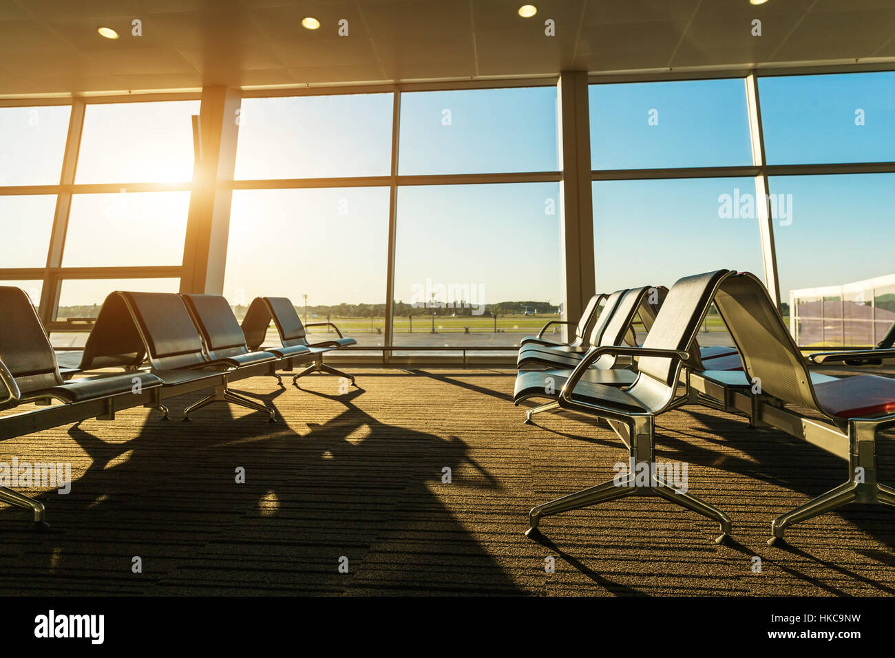 Bus train station international terminal hi-res stock photography and ...