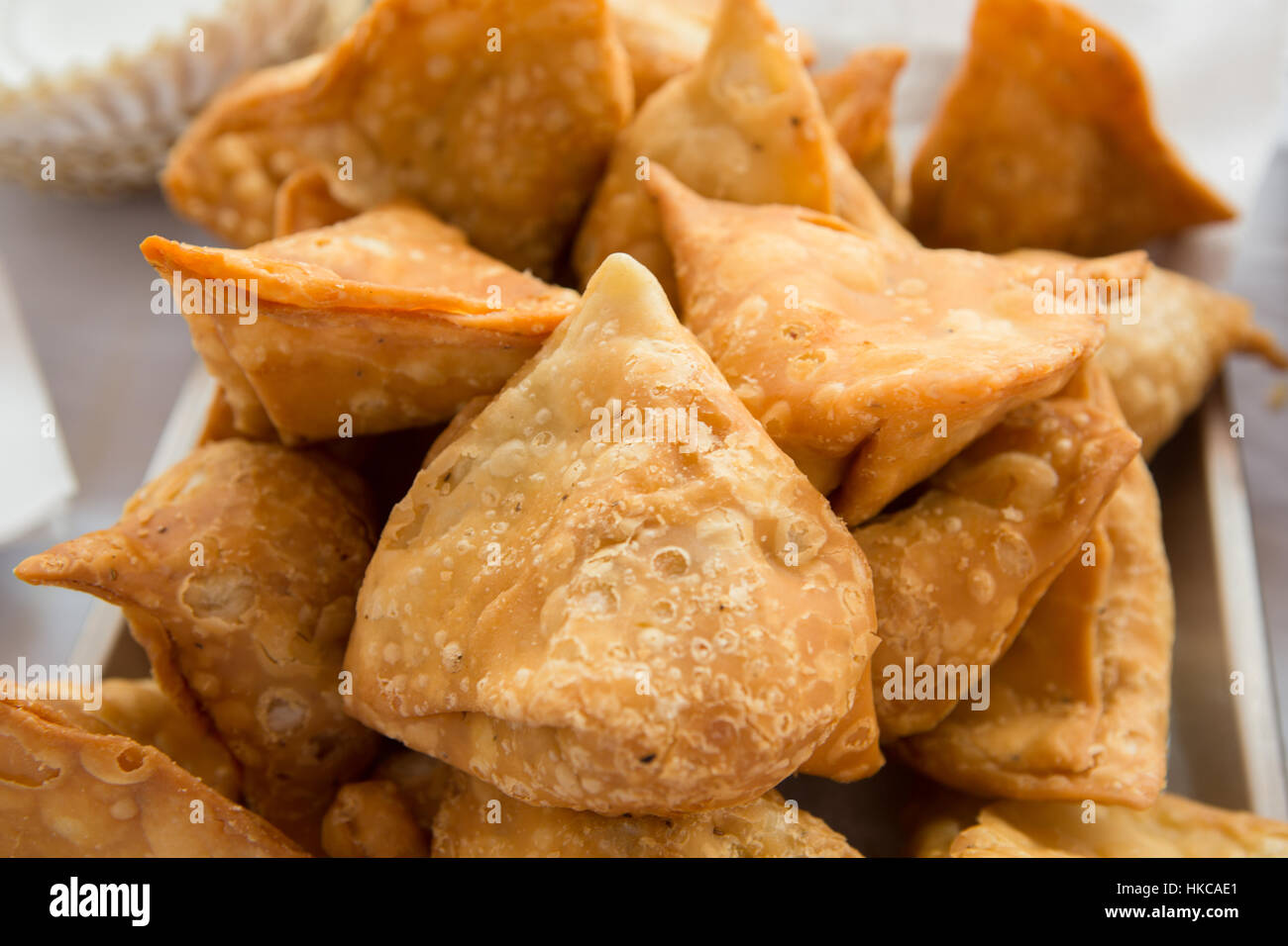 Indian street food snack Samosa Stock Photo - Alamy