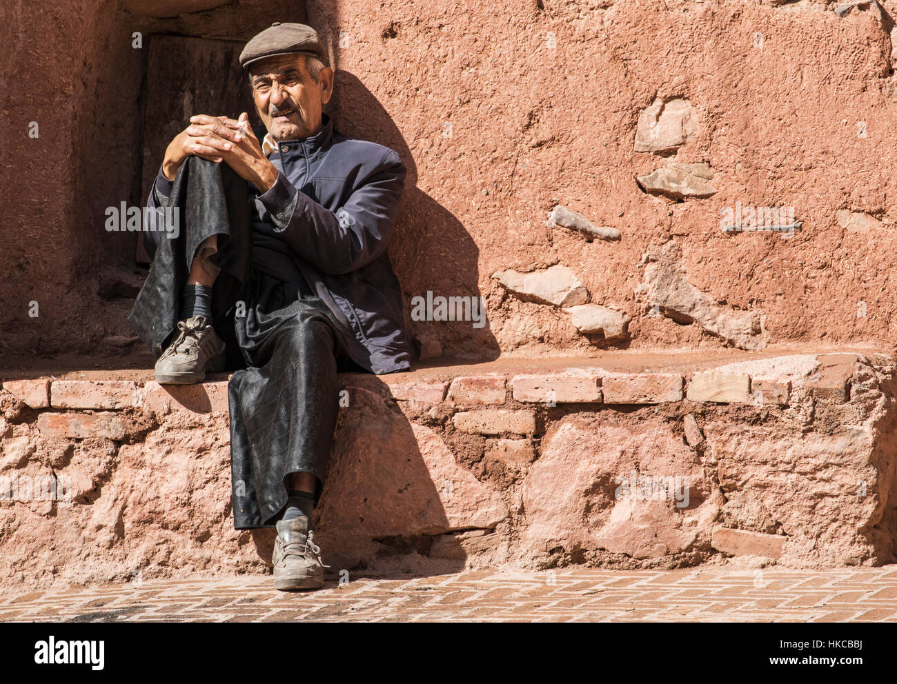 Elderly iranian men hi-res stock photography and images - Alamy