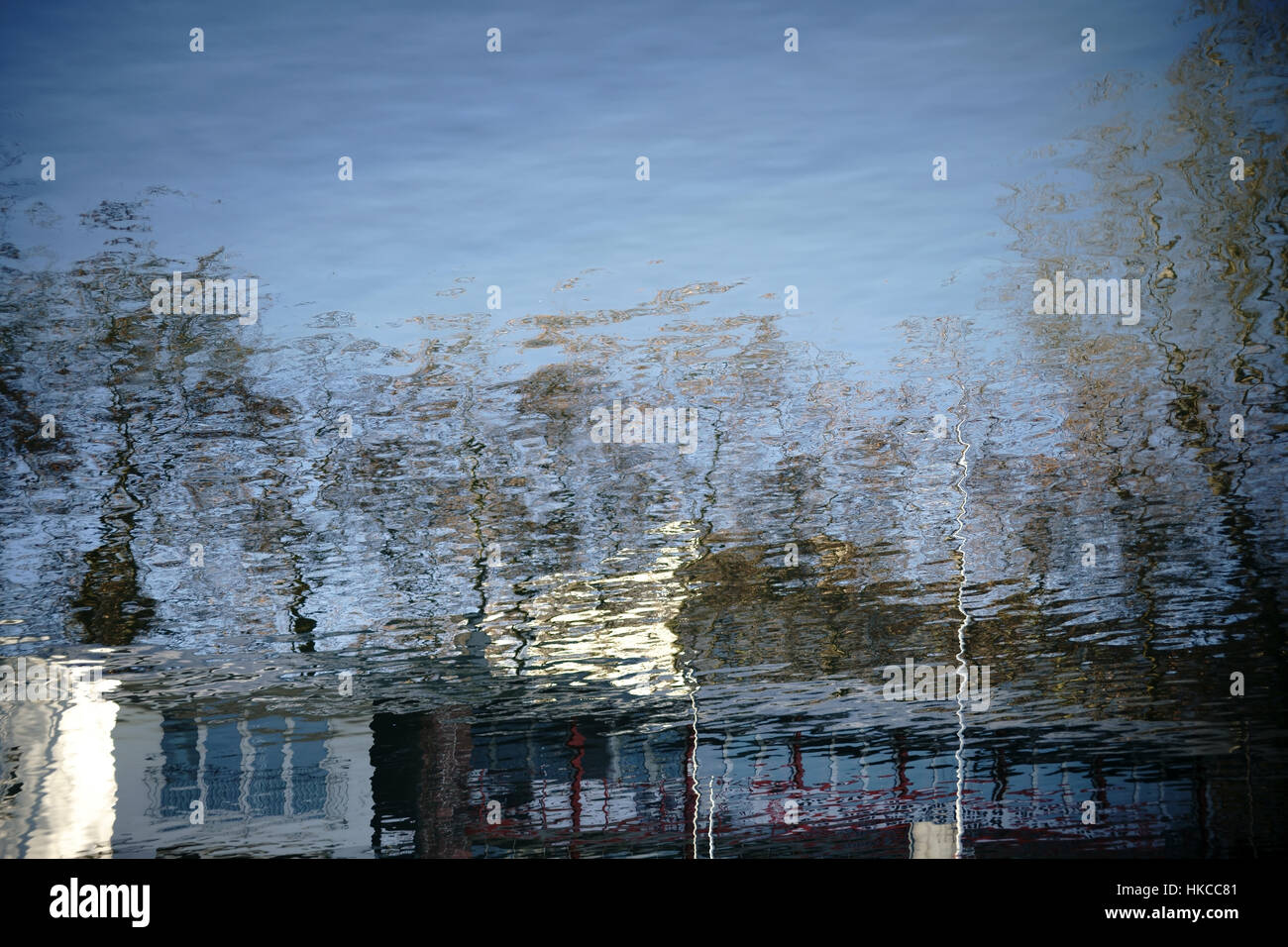 Abstract reflections hi-res stock photography and images - Alamy