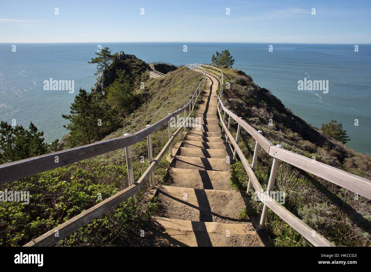 Steps Leading Down High Resolution Stock Photography and Images - Alamy