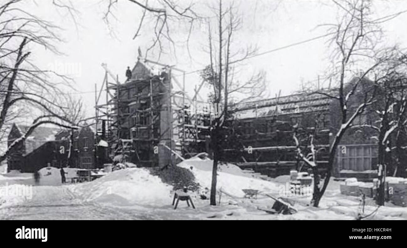 The 1912 Howe Building in Watertown, Massachusetts, designed by A.H ...