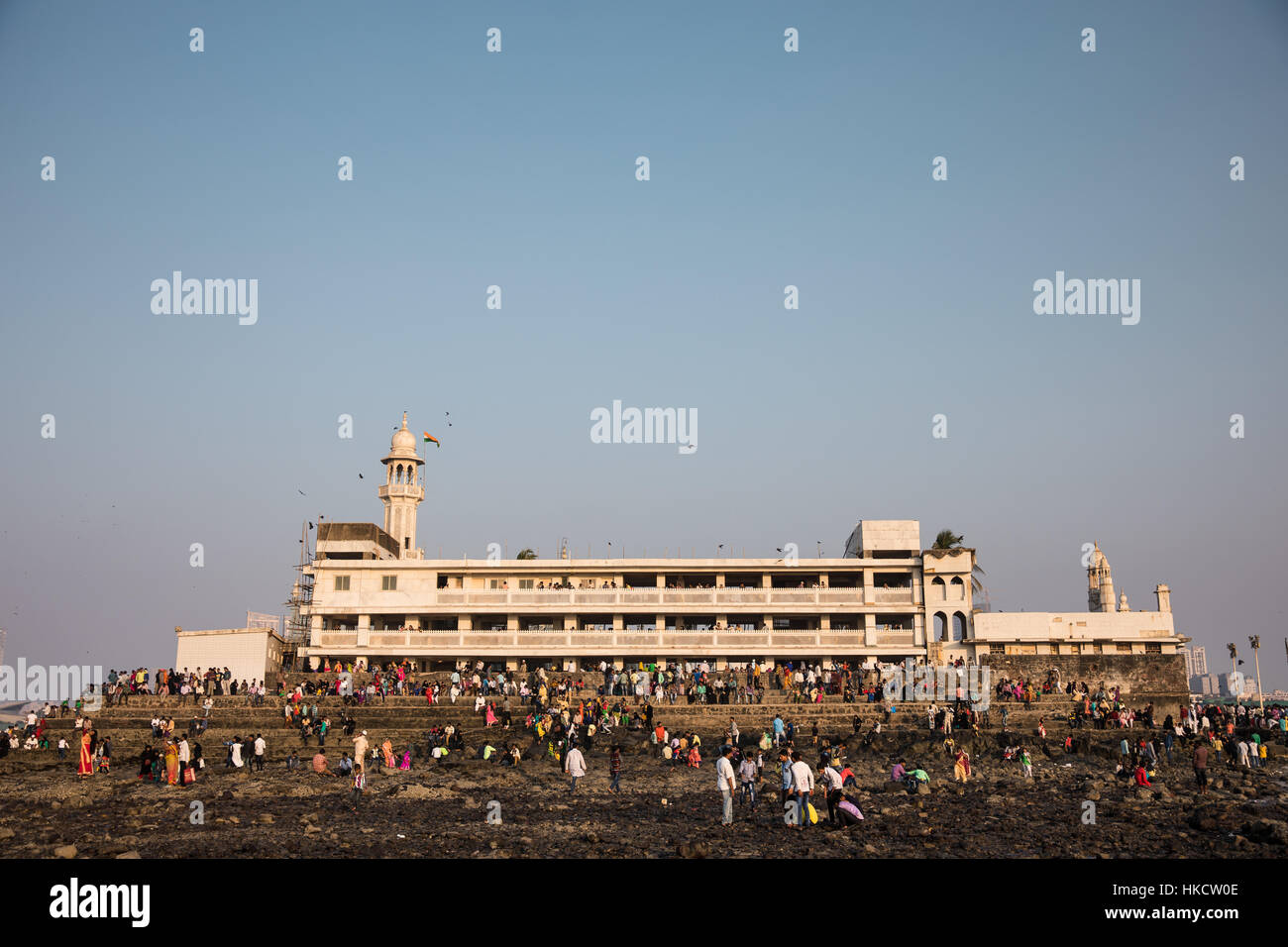 Haji Ali Dargah, an Islamic mosque and tomb in Mumbai (Bombay), India ...