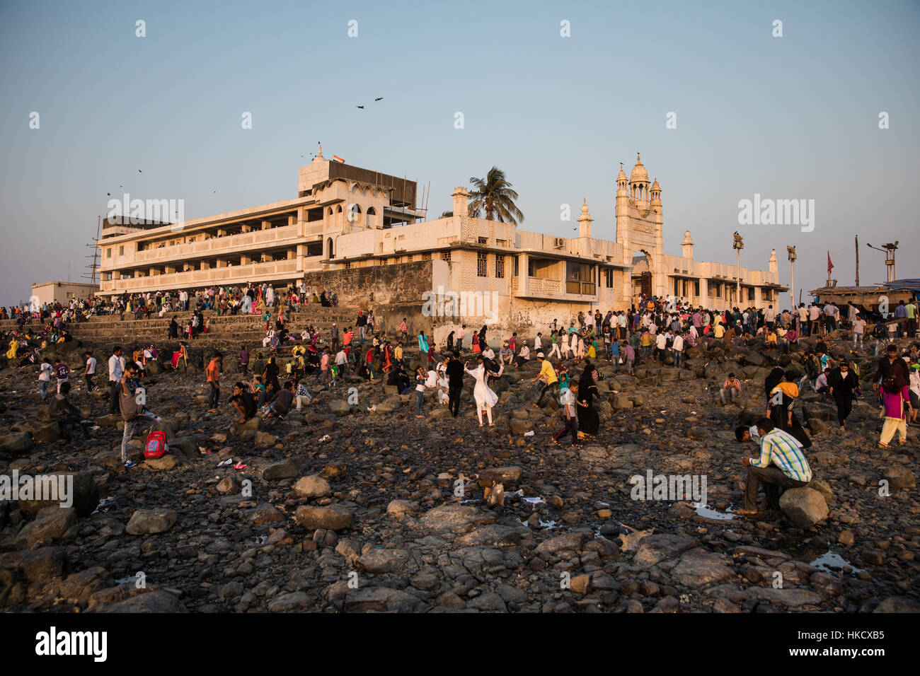 Haji Ali Dargah, an Islamic mosque and tomb in Mumbai (Bombay), India ...