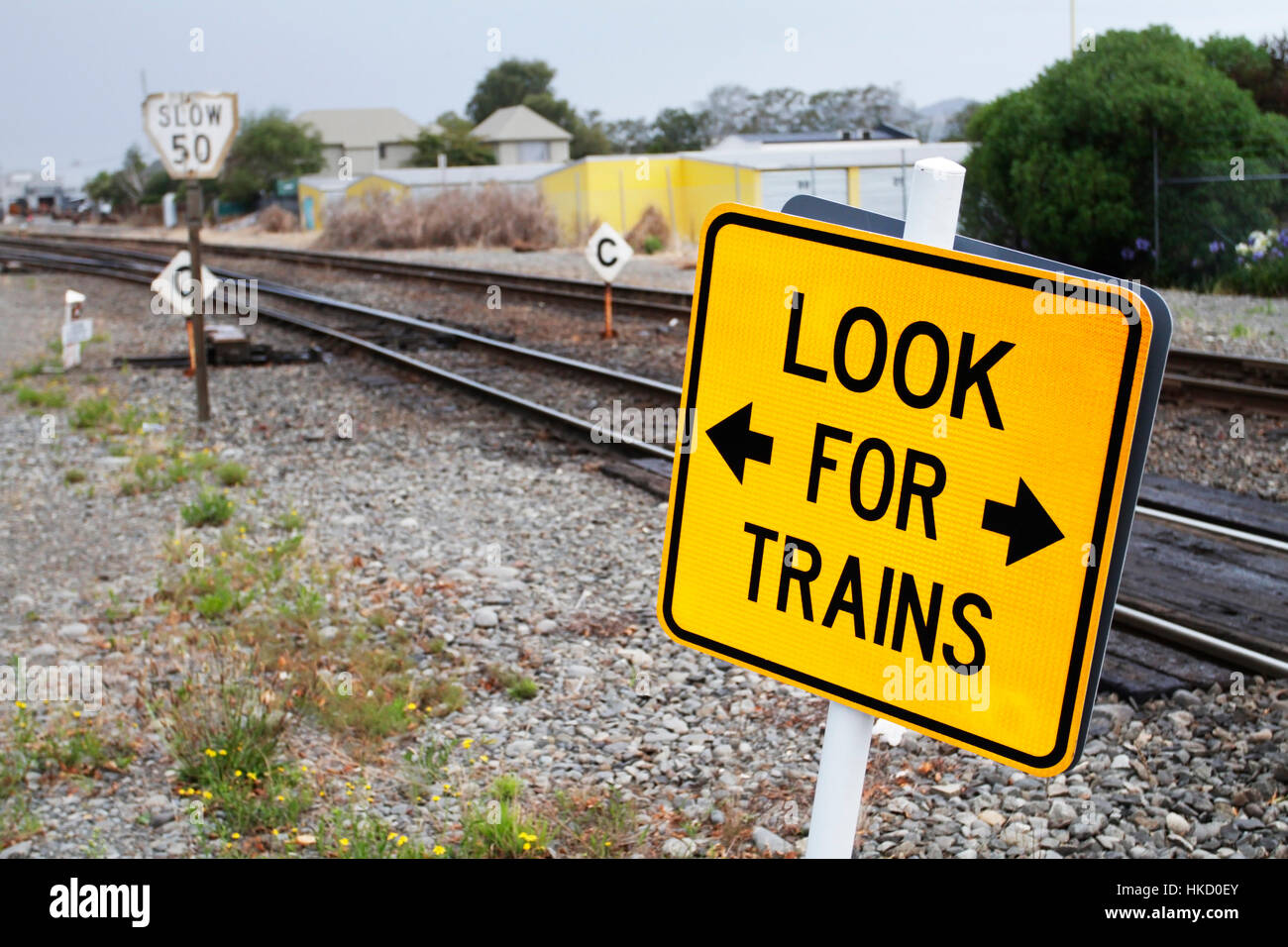 Signage look hi-res stock photography and images - Alamy