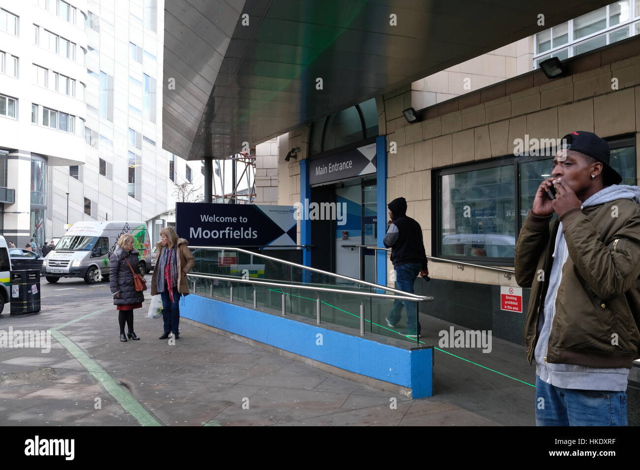 Moorfields eye hospital hi-res stock photography and images - Alamy