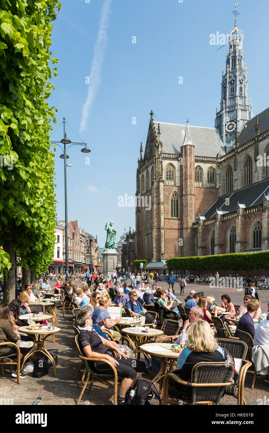 Enjoy great medieval architecture hi-res stock photography and images ...