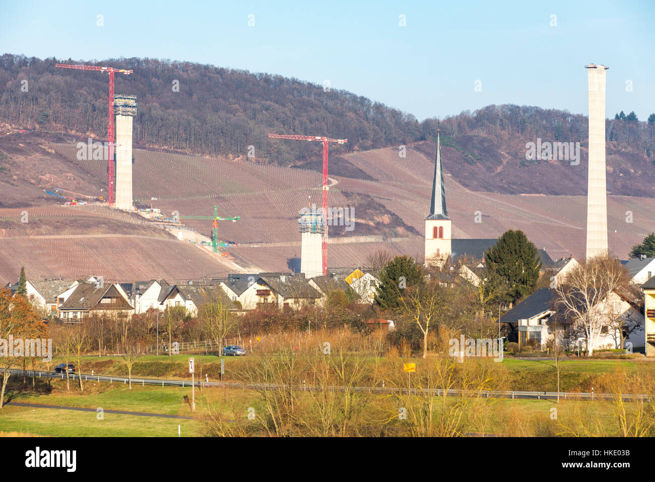New construction of the Hochmosel bridge, the B50, over the Moselle ...