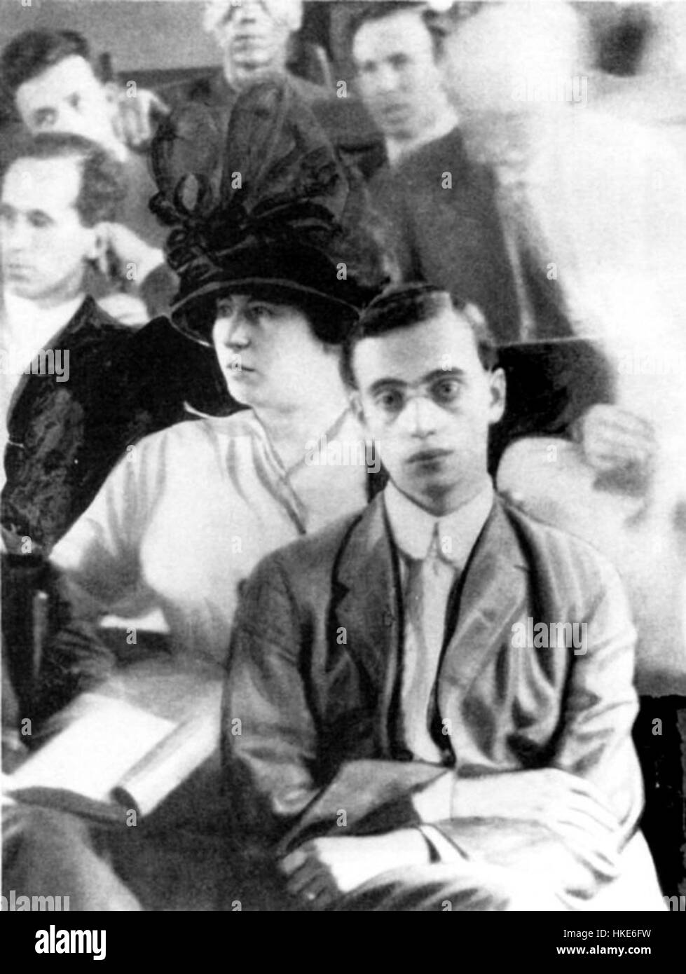 The painting 'Leo Frank at Trial' depicts the courtroom scene of Leo ...