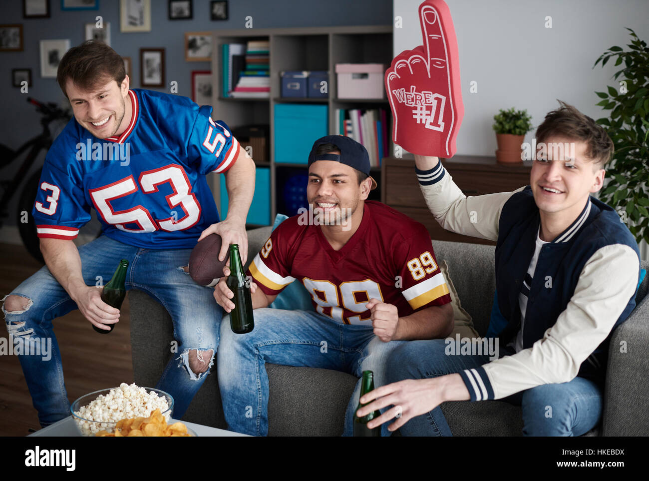 Men cheering hi-res stock photography and images - Alamy