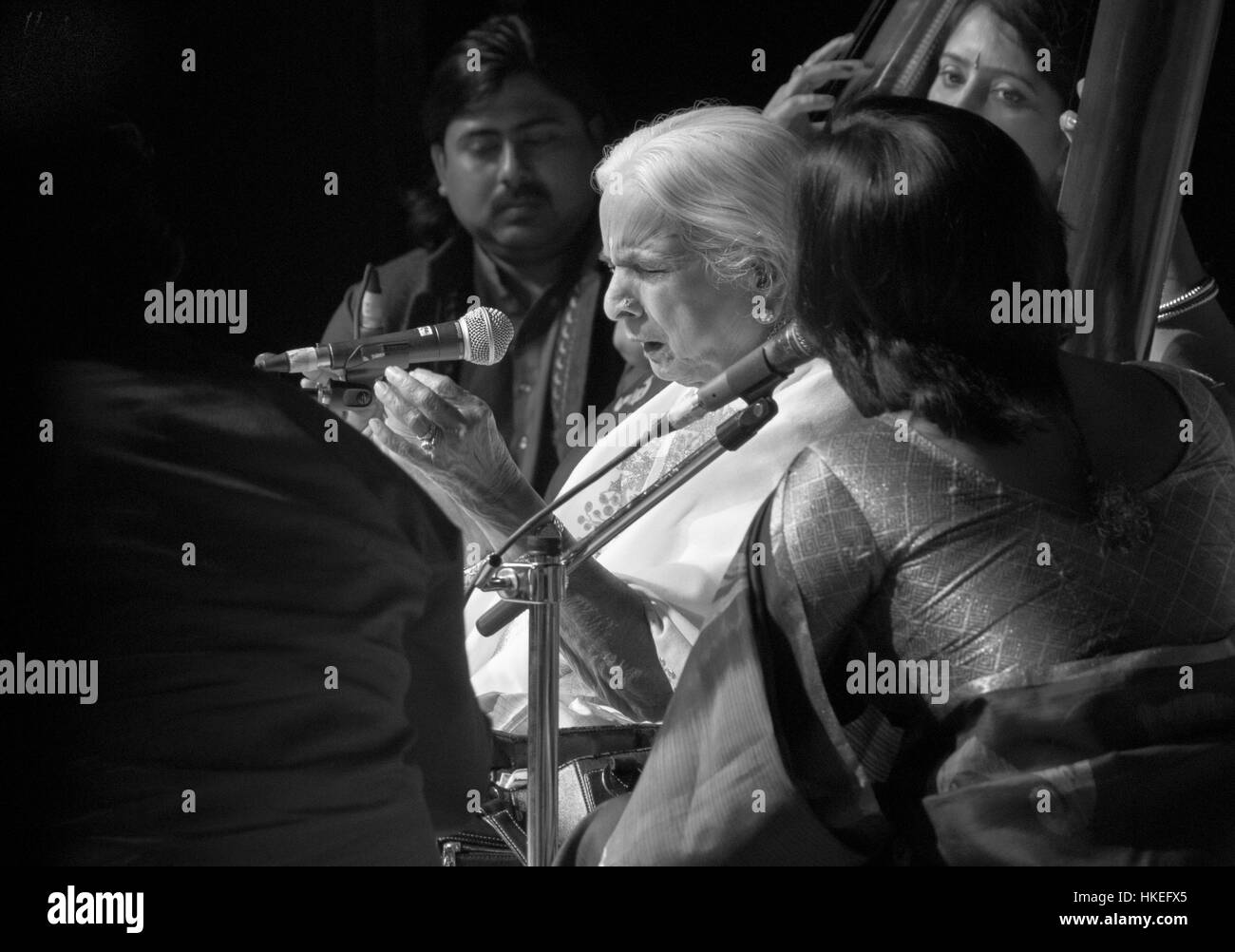 Padma Vibhushan Indian classical singer Girija Devi also known as ...