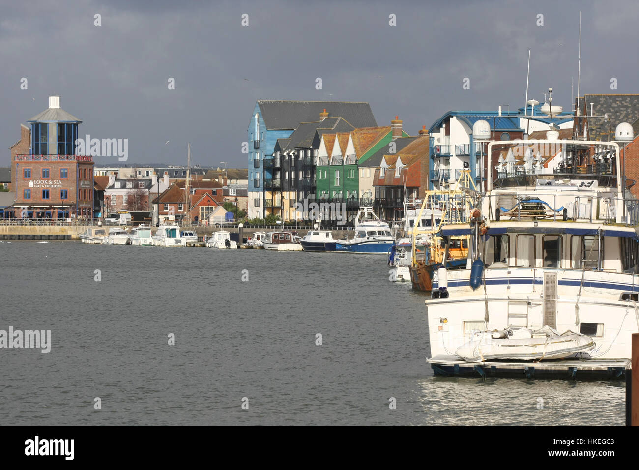 Beach town littlehampton hi-res stock photography and images - Alamy