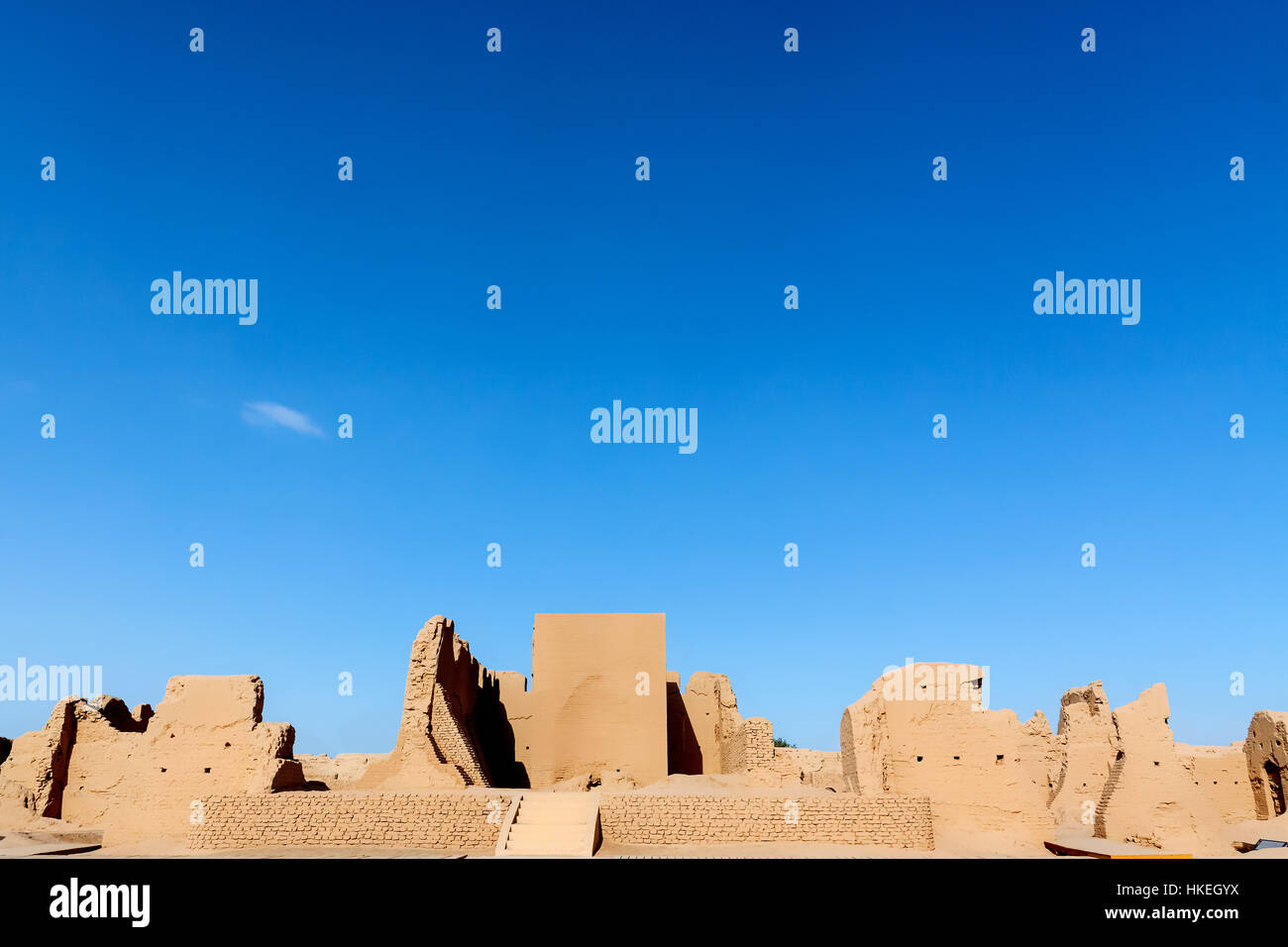Oasis gobi taklamakan desert hi-res stock photography and images - Alamy