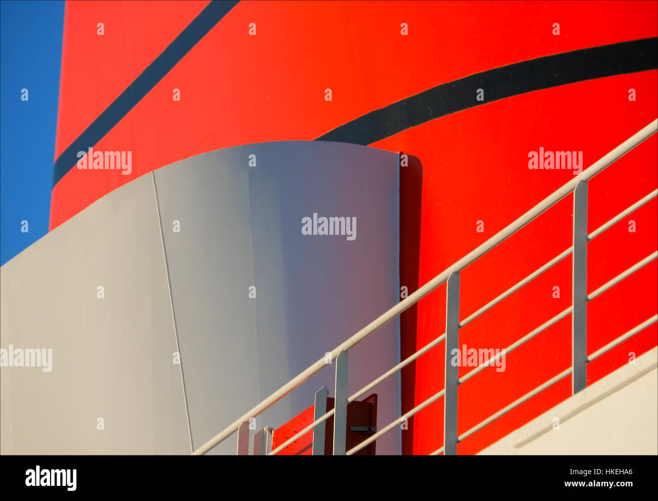 Red funnel ship hi-res stock photography and images - Alamy