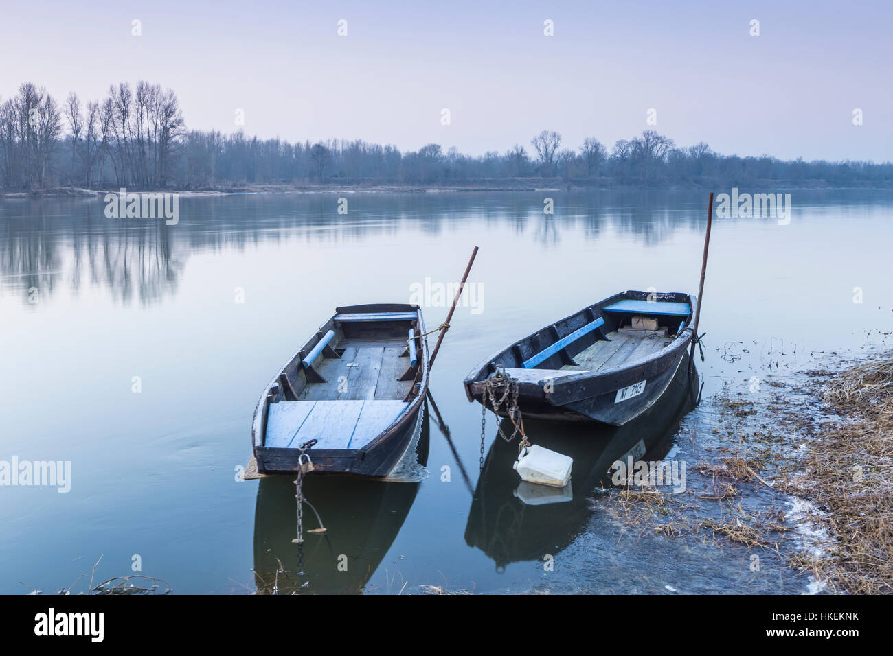 Traditional boat on loire river hi-res stock photography and images - Alamy