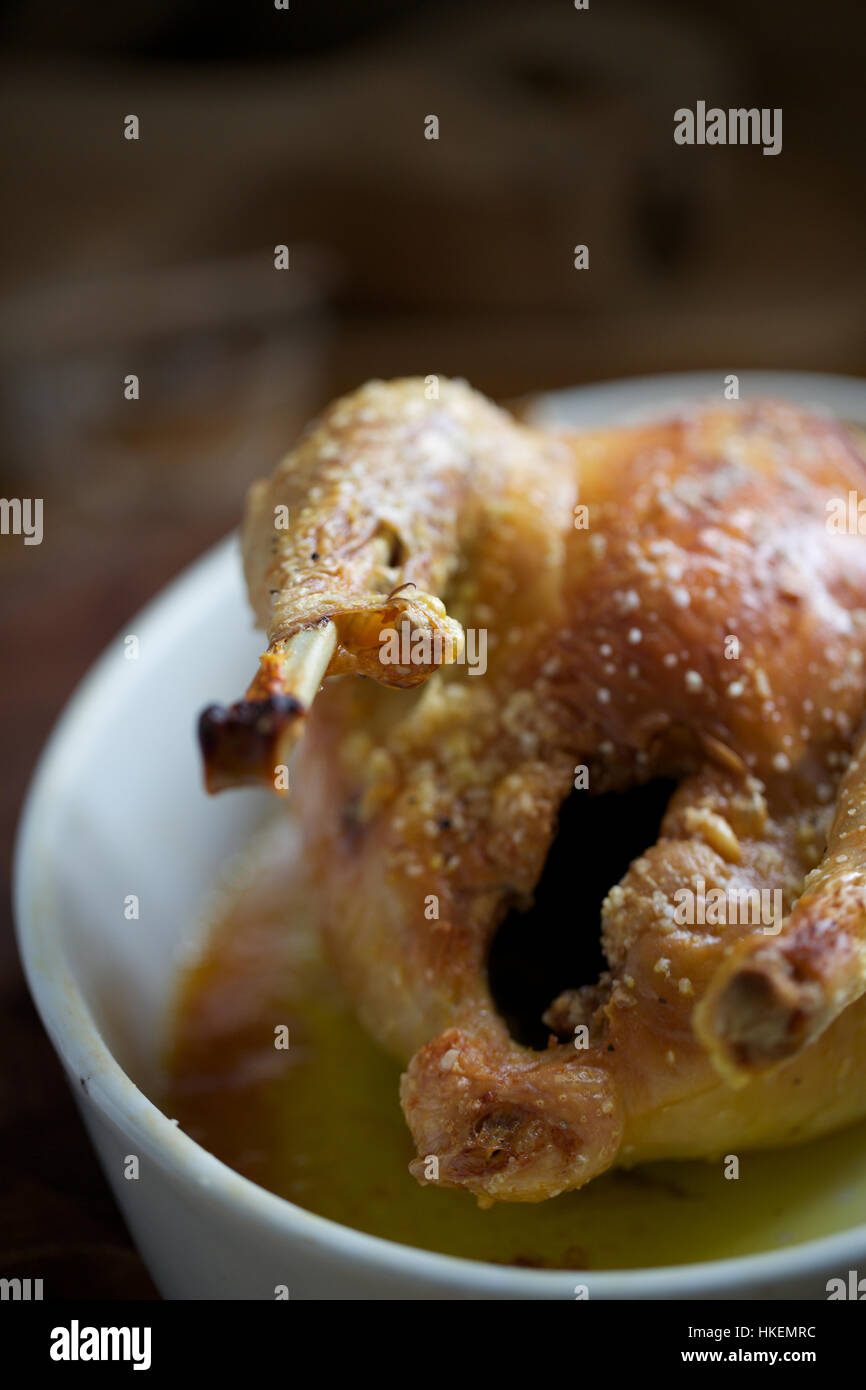 Cooked chicken hi-res stock photography and images - Alamy
