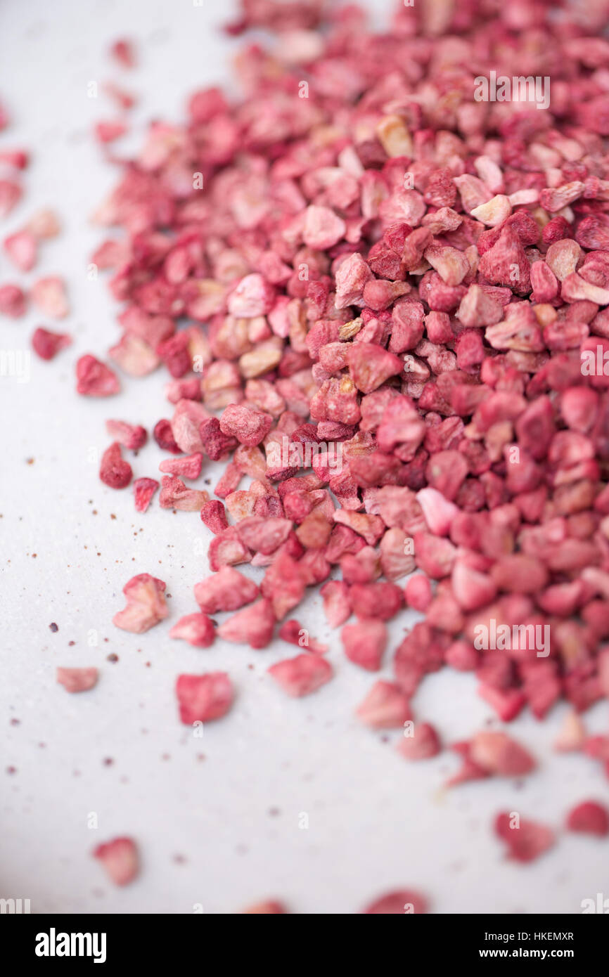 Dried frozen raspberry freeze hi-res stock photography and images - Alamy