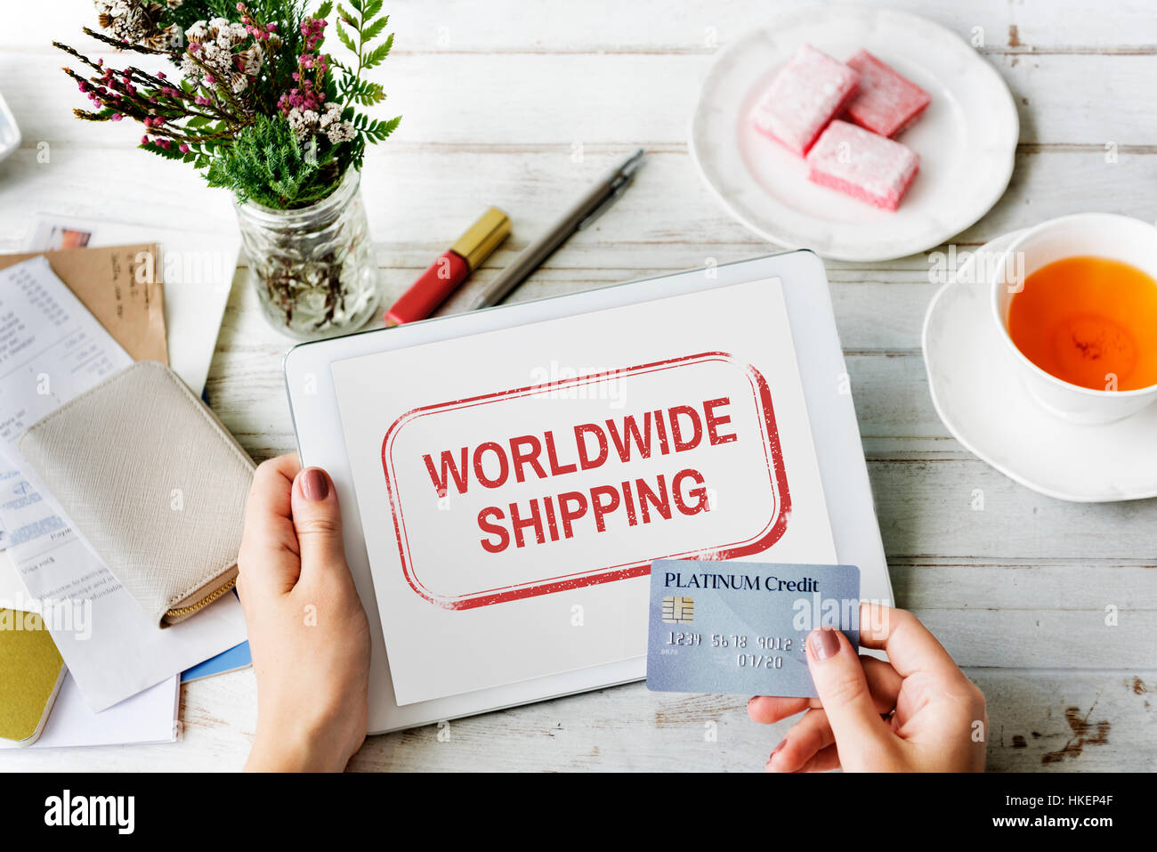 Delivery worldwide hi-res stock photography and images - Alamy