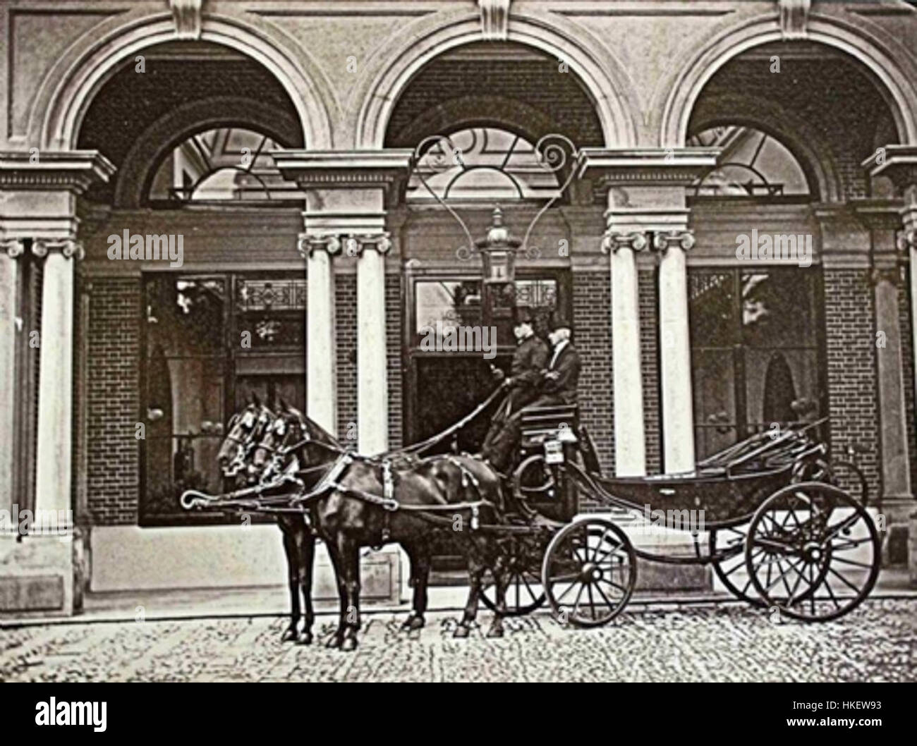 This artwork depicts the Tehidy Portico, a key architectural feature ...
