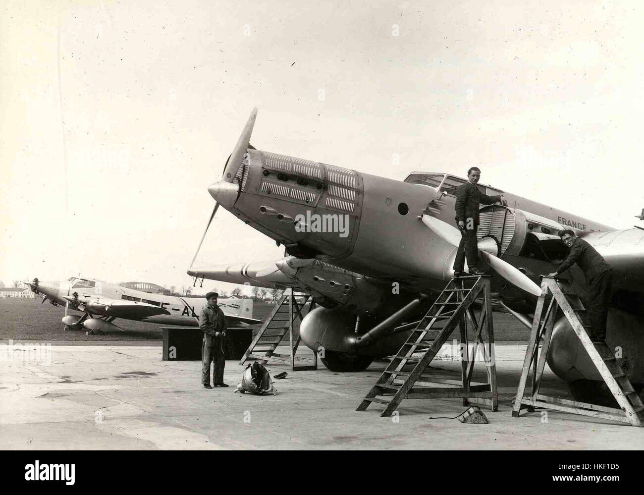 Vintage french airplane hi-res stock photography and images - Alamy