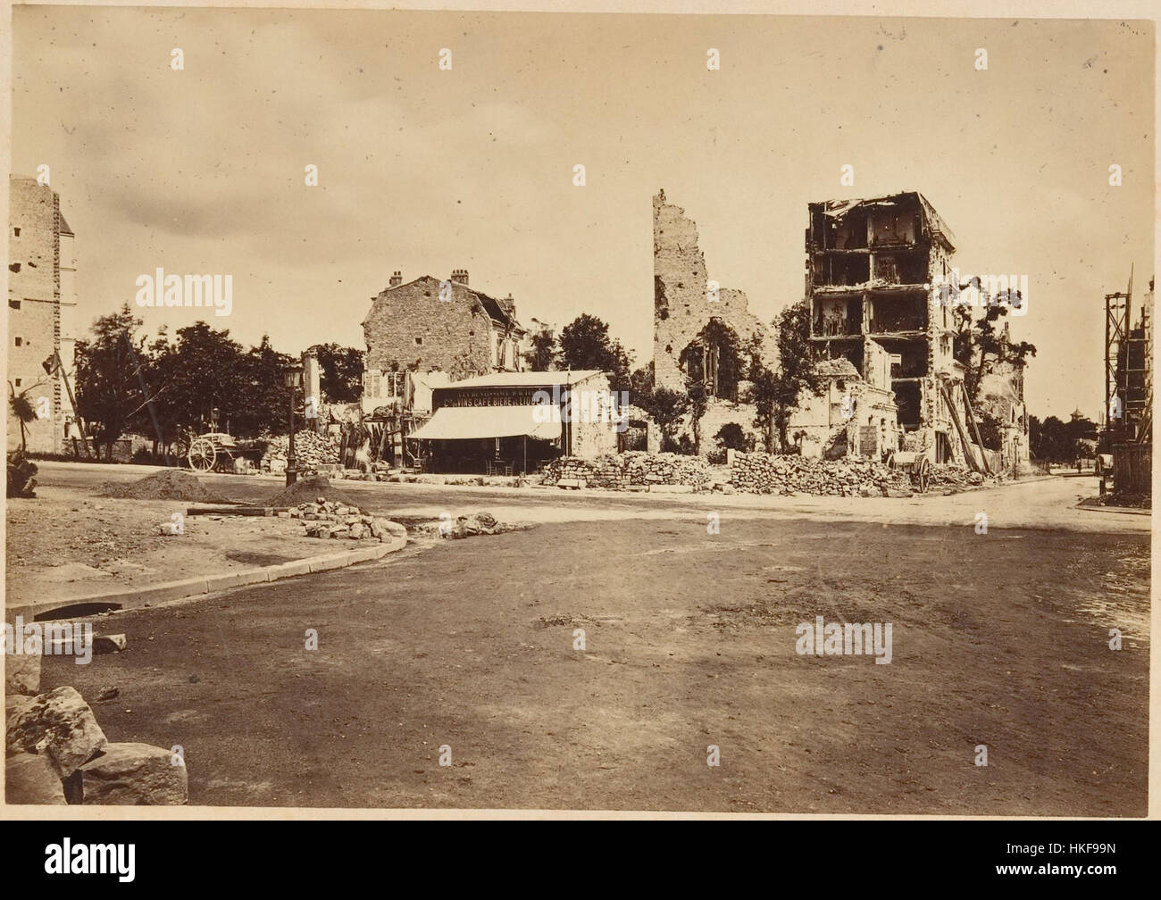 'Les Ruines de Paris' is a photographic collection showcasing the ...