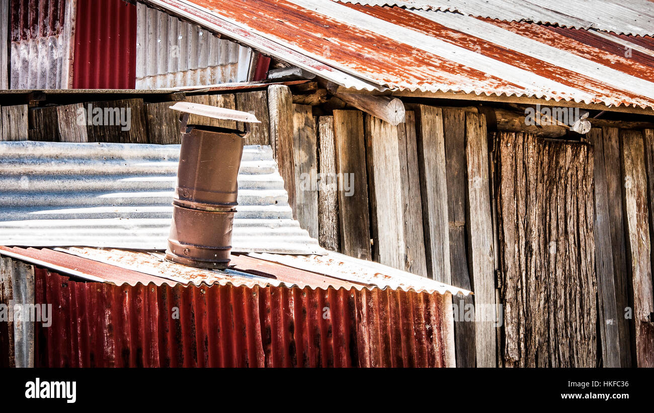 Red timber cladding hi-res stock photography and images - Alamy