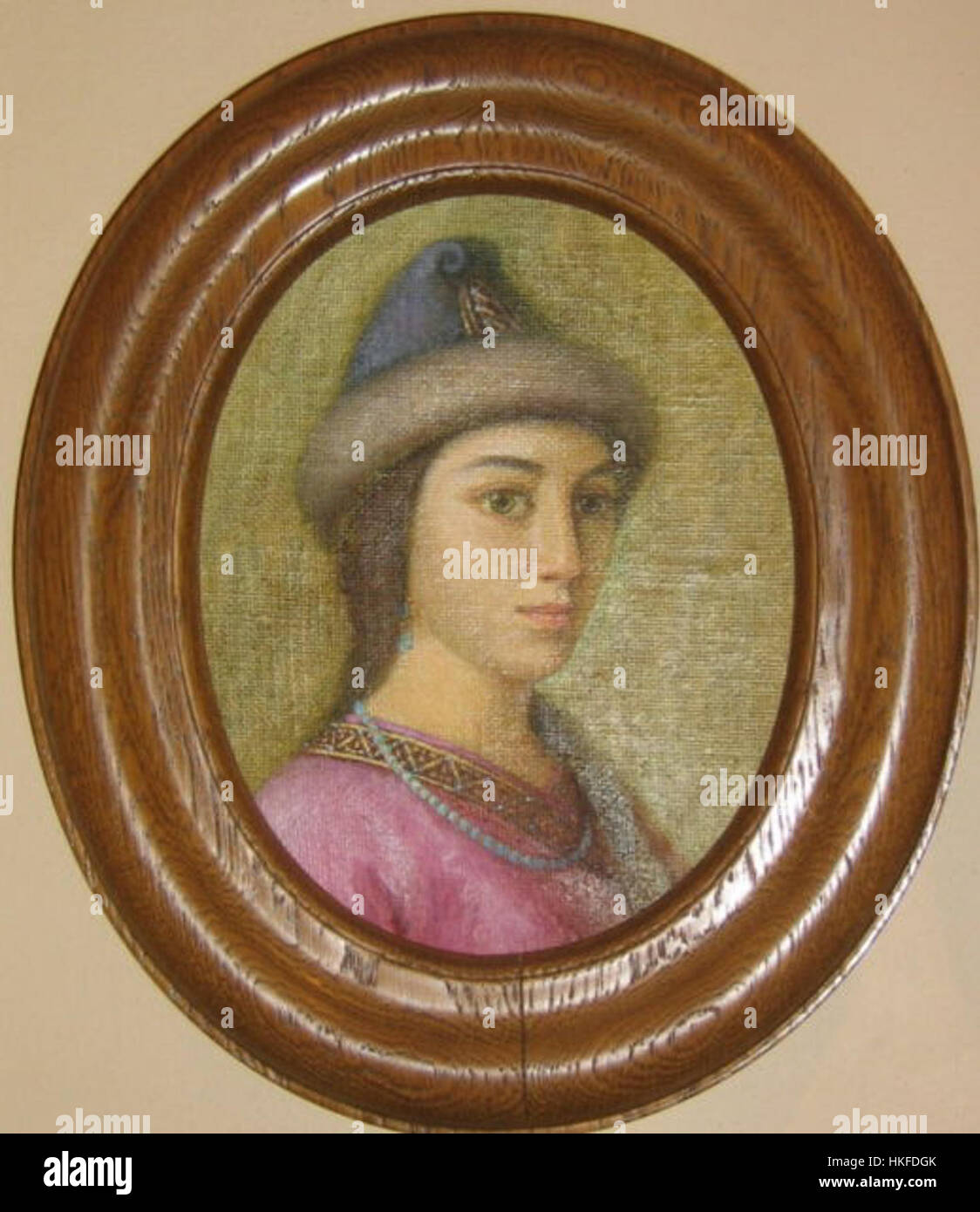 Rozanda Lupu is an artist known for her work that explores contemporary ...