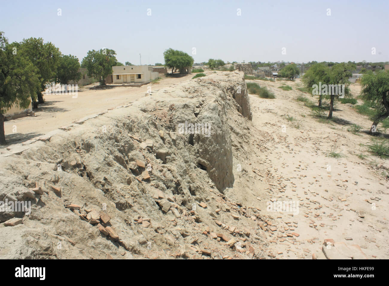 Ancient boundary wall of Umarkot fort in Sindh Stock Photo - Alamy