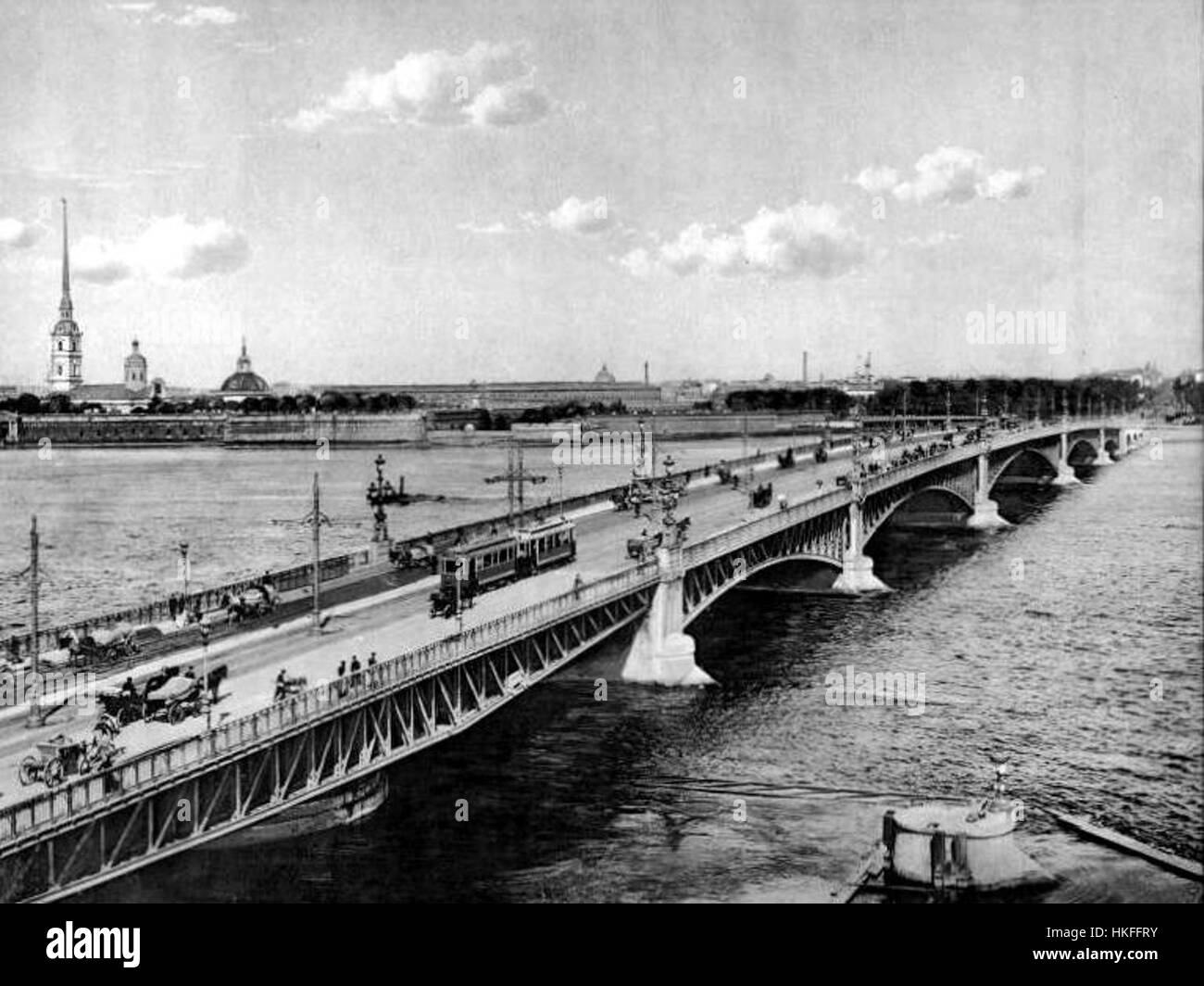 Troitskiy most hi-res stock photography and images - Alamy