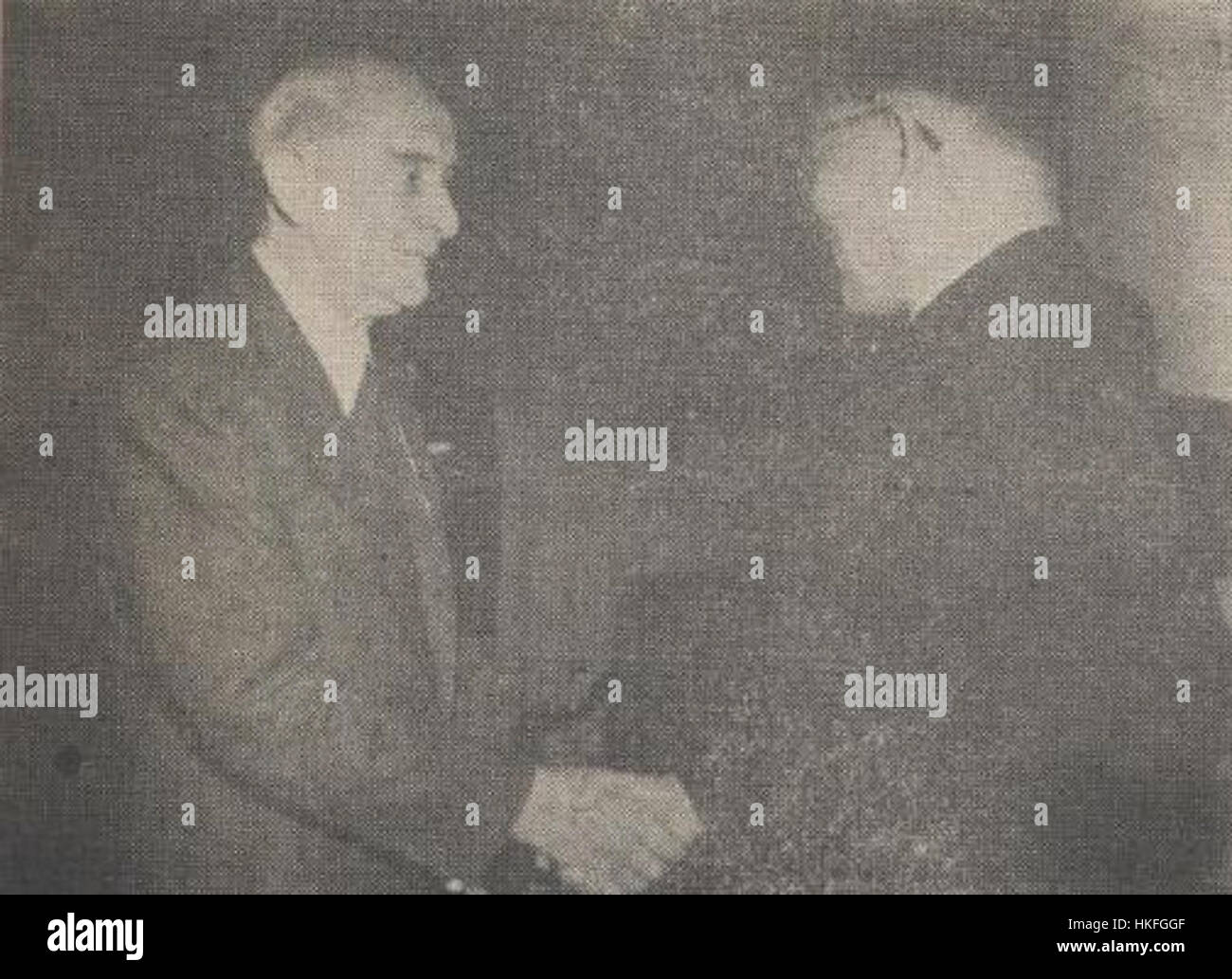 This artwork features a collaboration between Yun Bo Seon and Frank ...