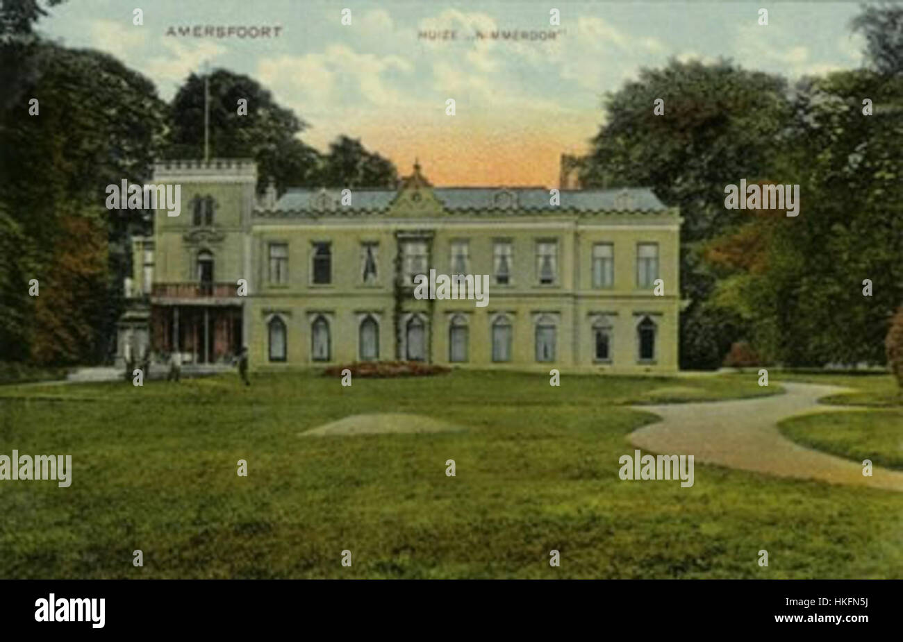 The 'Nimmerdor oud' painting captures the essence of an old Dutch ...