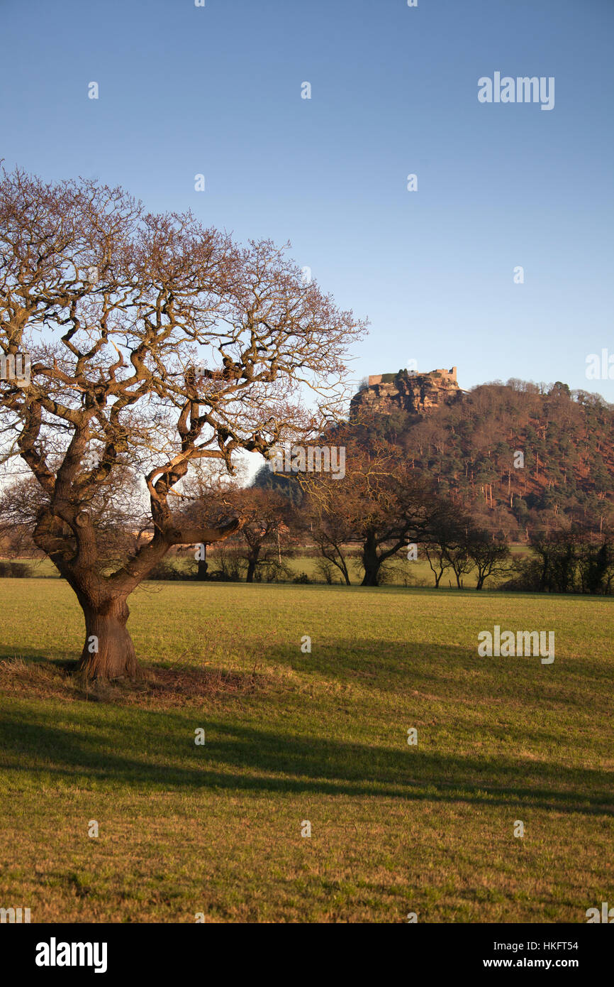 Cheshire, England. Picturesque view of a rural Cheshire farm with the ...