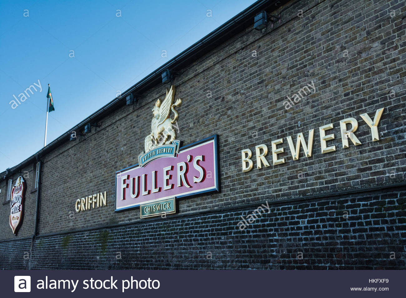 Fullers Sign Stock Photos & Fullers Sign Stock Images - Alamy