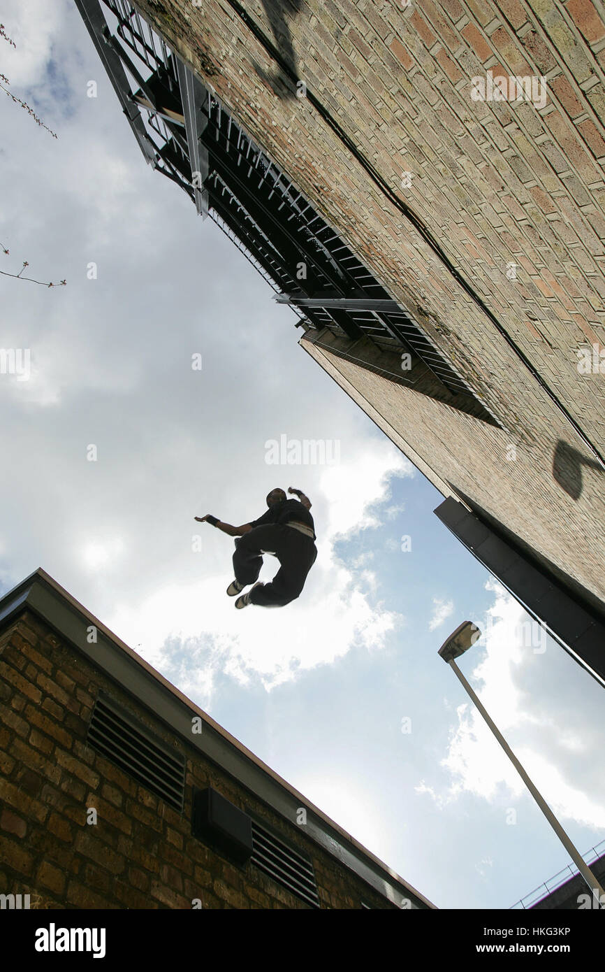 Parkour jump hi-res stock photography and images - Alamy
