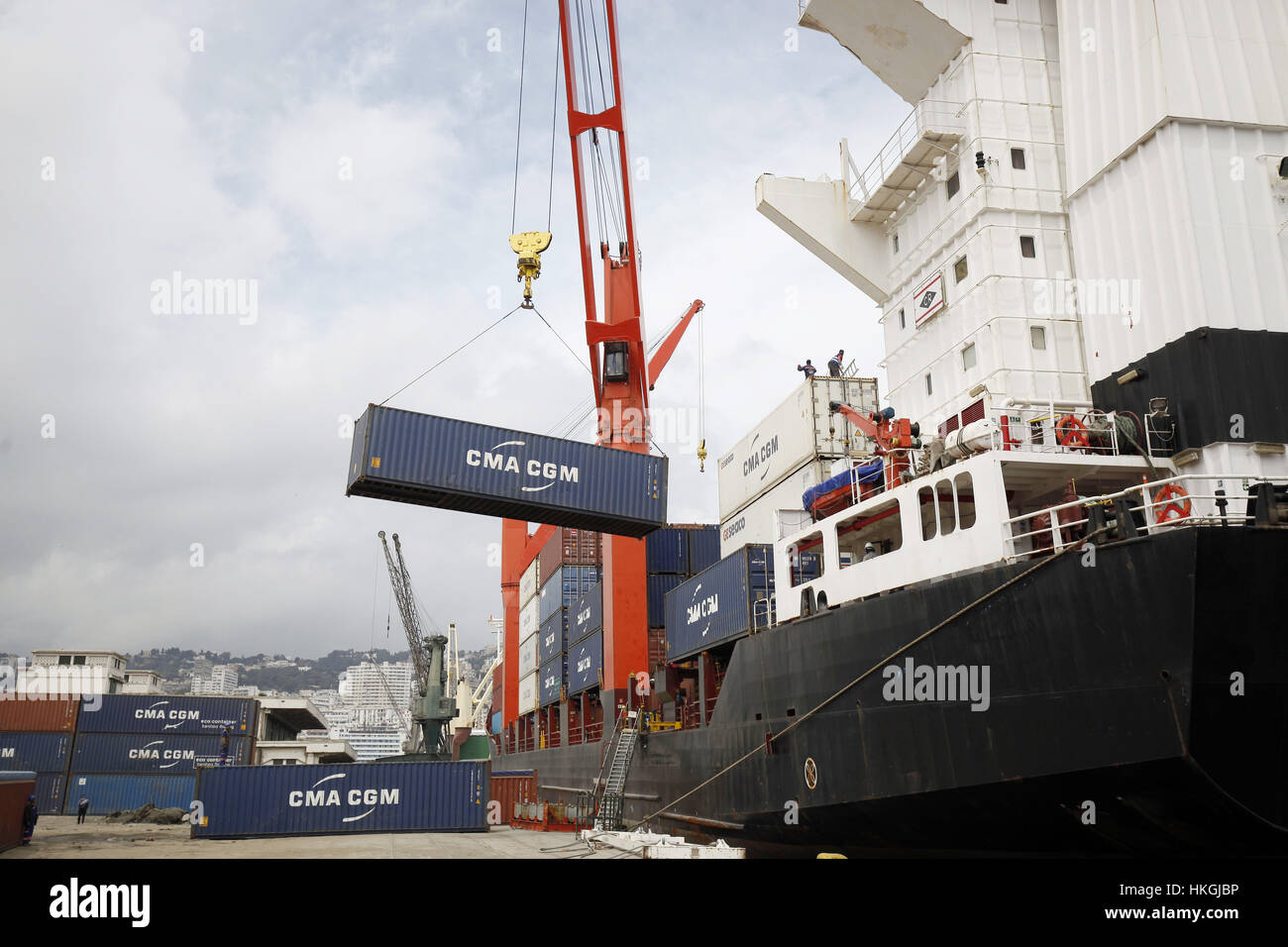 Algeria, Algiers: the commercial port (2016/04/24 Stock Photo - Alamy