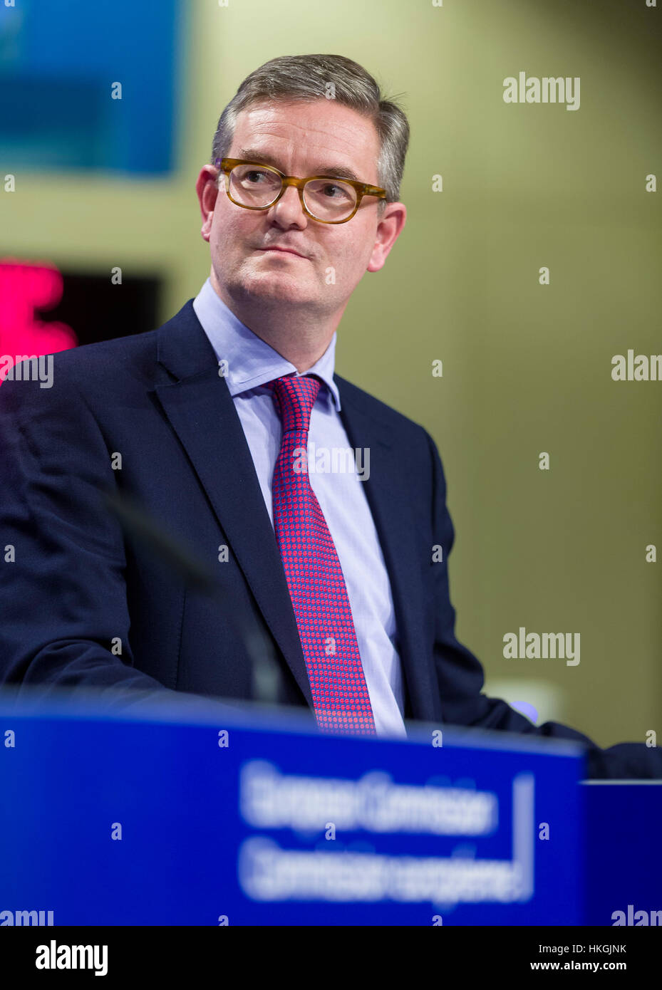Sir julian king hi-res stock photography and images - Alamy