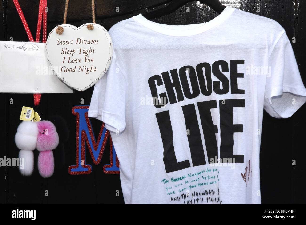 Tributes to George Michael left at his Highgate London home Featuring ...