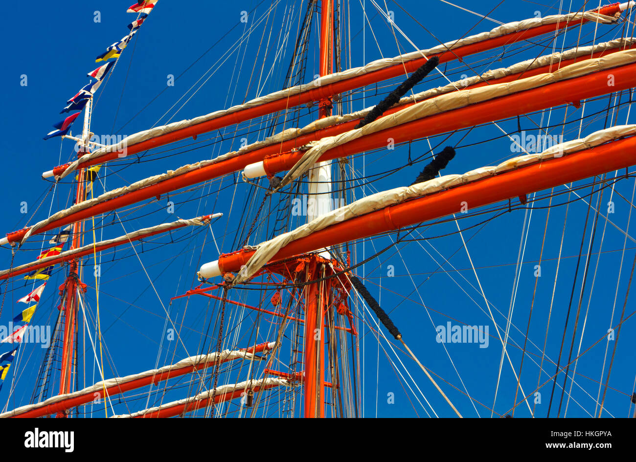 Masts of sailing boat Stock Photo - Alamy